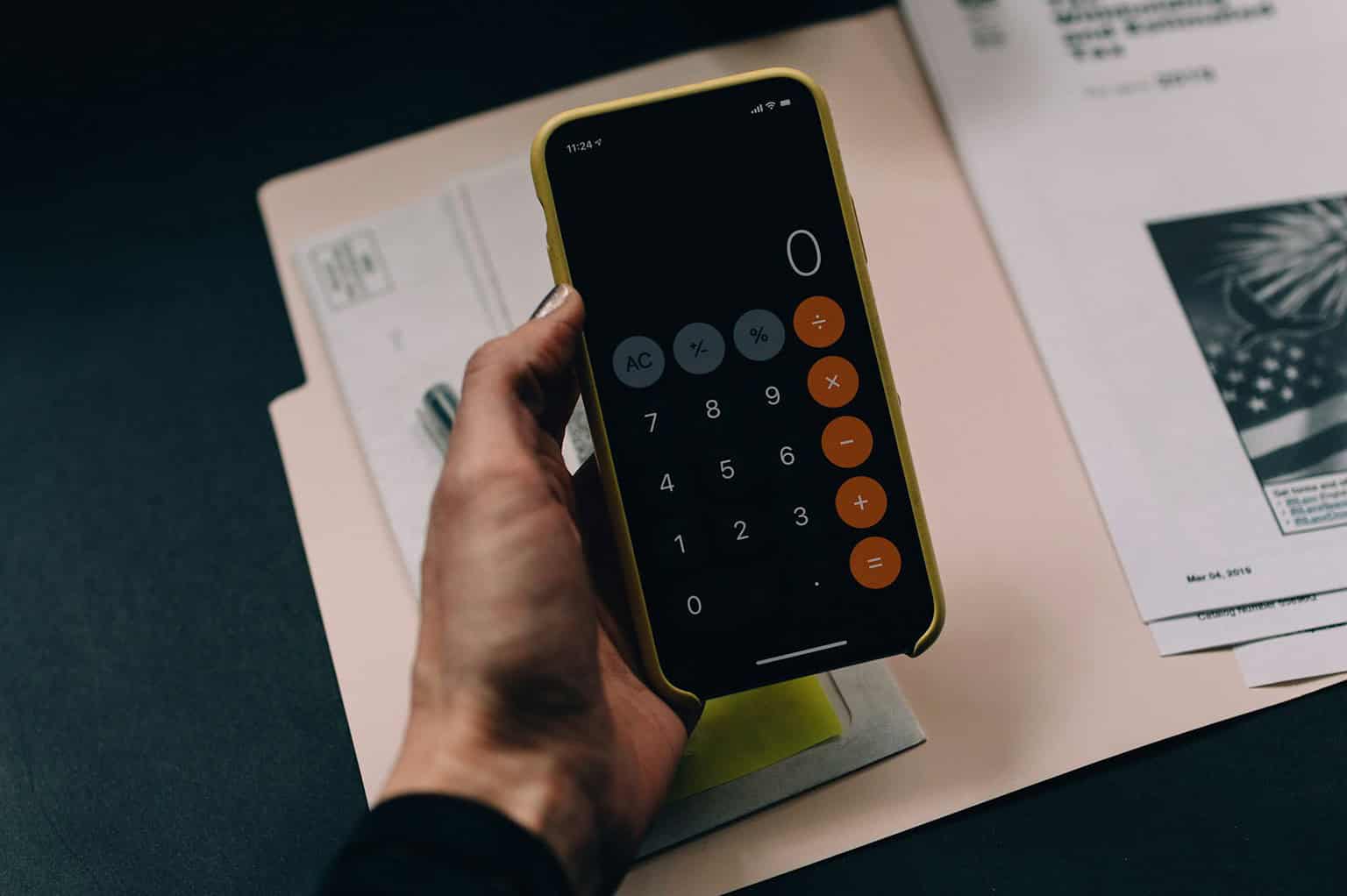 How to See Your History on the iPhone Calculator - SimplyMac