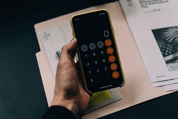 How to See Your History on the iPhone Calculator - SimplyMac