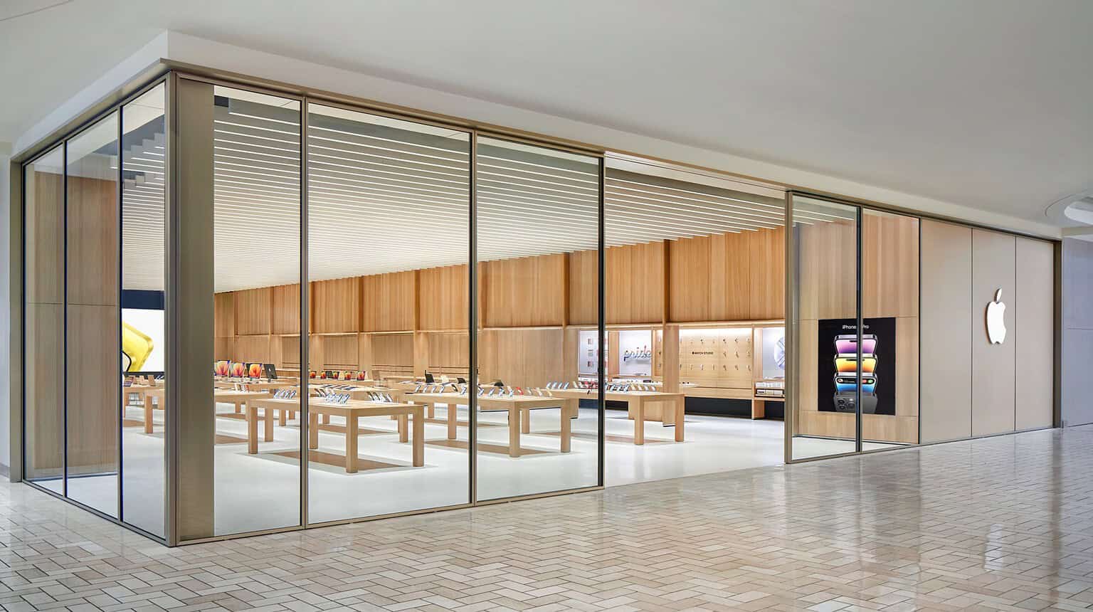 Where Was the First Apple Store? - SimplyMac
