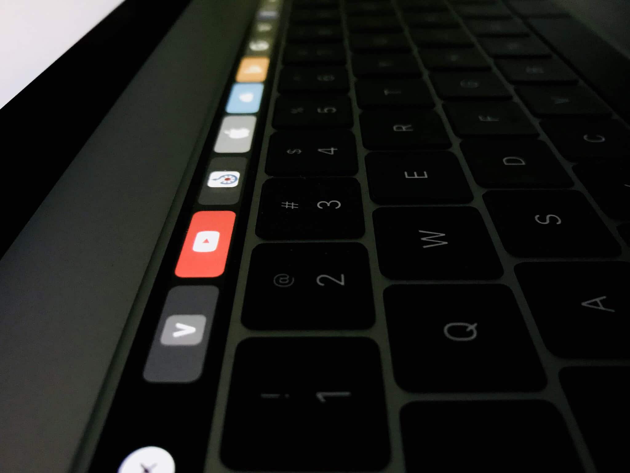 Which MacBooks Have a Touch Bar: Identifying Models and Features ...