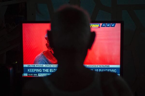 Can I Watch Local Channels on Apple TV? - SimplyMac