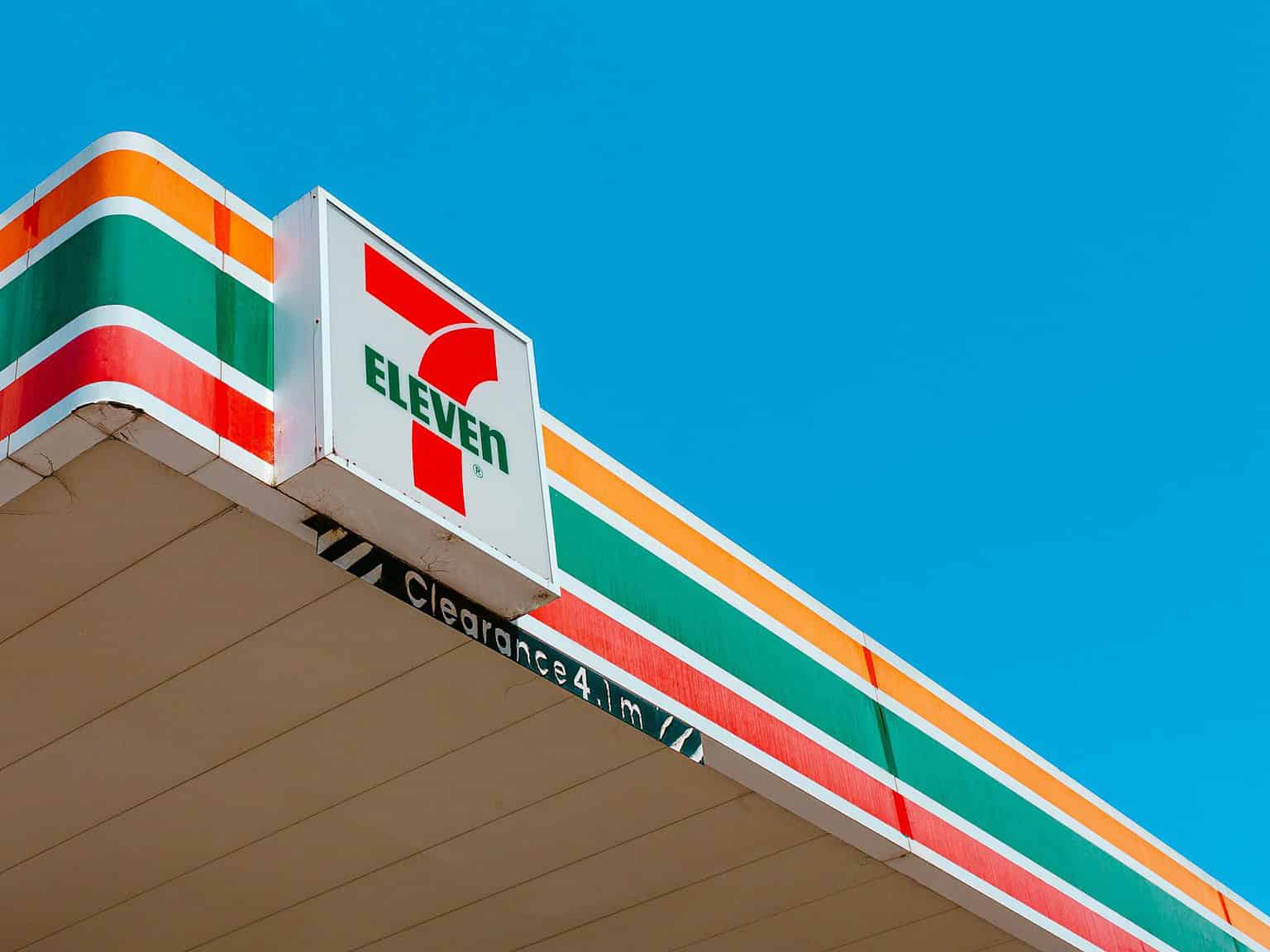 Which Gas Stations Accept Apple Pay? - SimplyMac