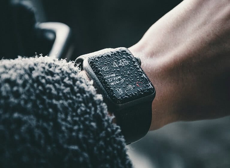 Apple Watch Waterproof Ratings: Water Resistance By Model - SimplyMac