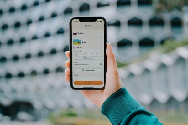 iPhone Tips and Tricks for Beginners, Intermediate, and Advanced Users ...