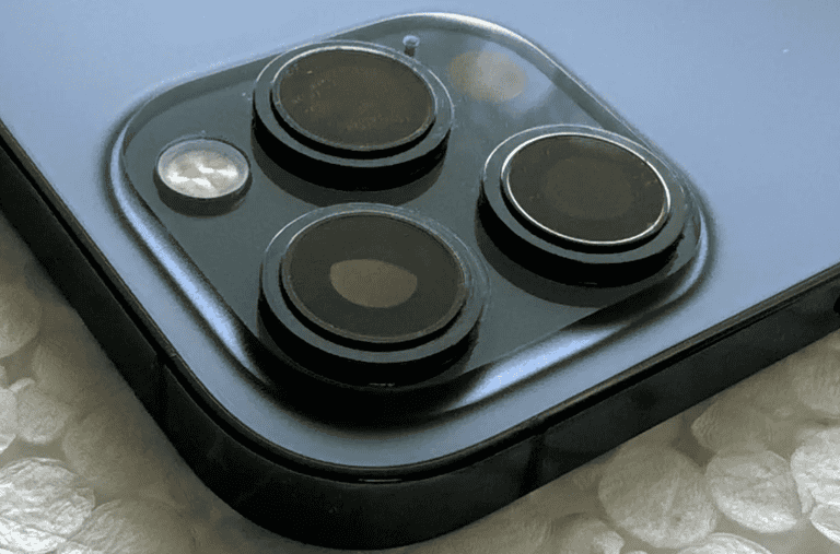 How to Repair a Cracked iPhone Camera Lens: Step-by-Step - SimplyMac