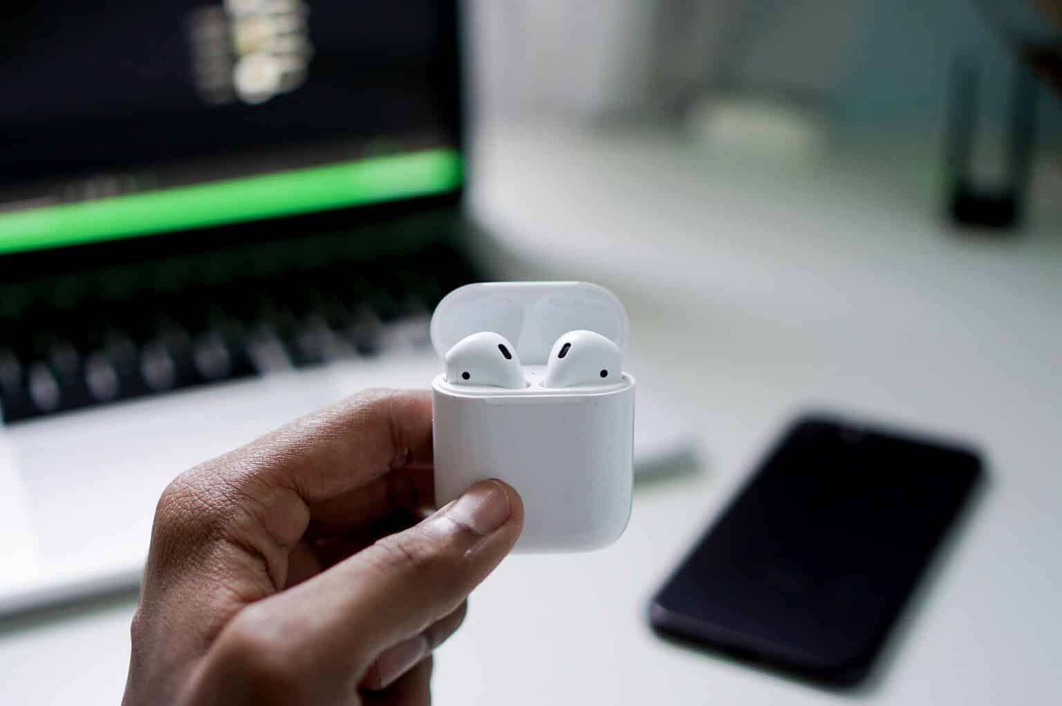 Ways To Check Your AirPod Battery Level on An Android - SimplyMac