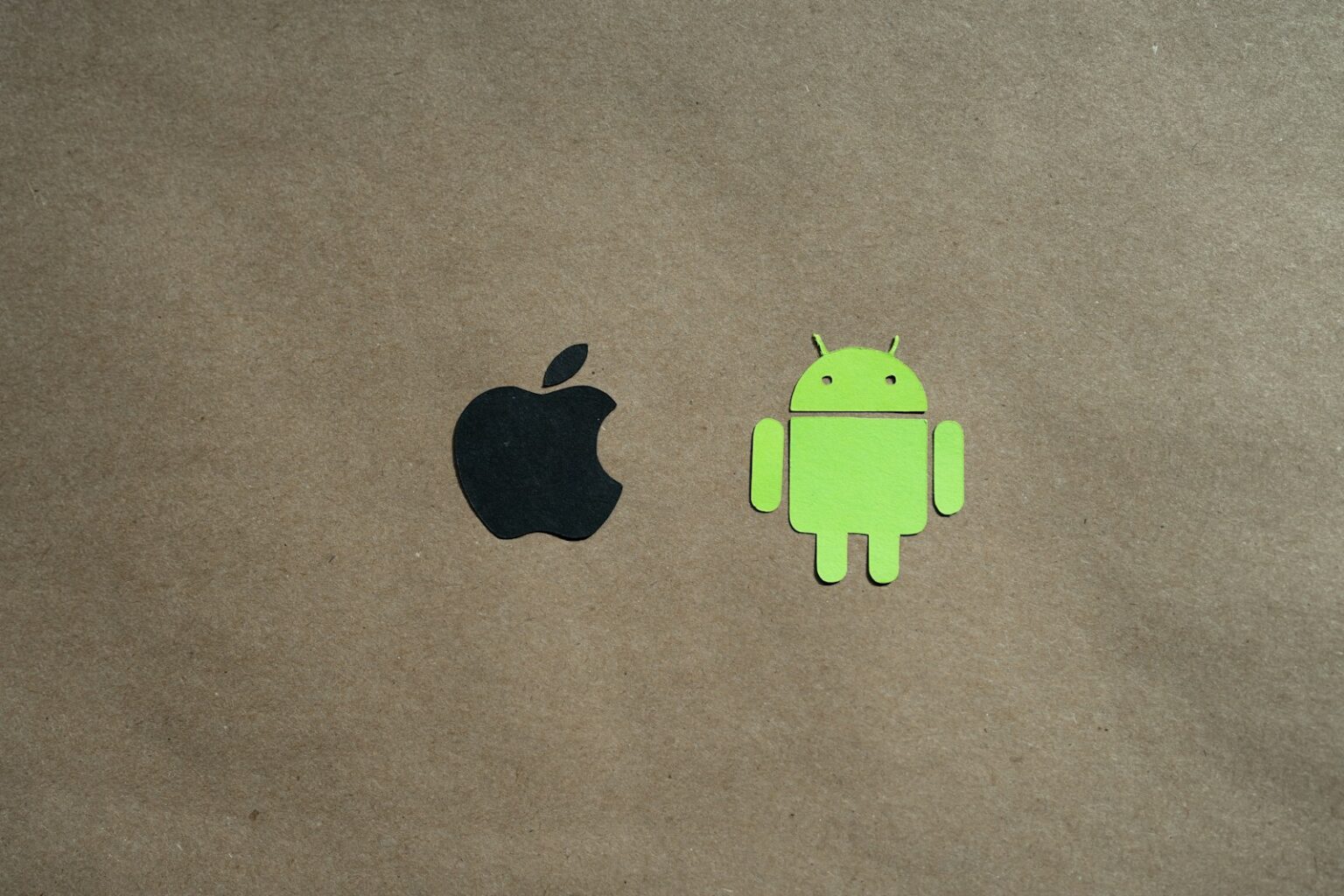 Android vs iOS Comparison in 2025 - SimplyMac