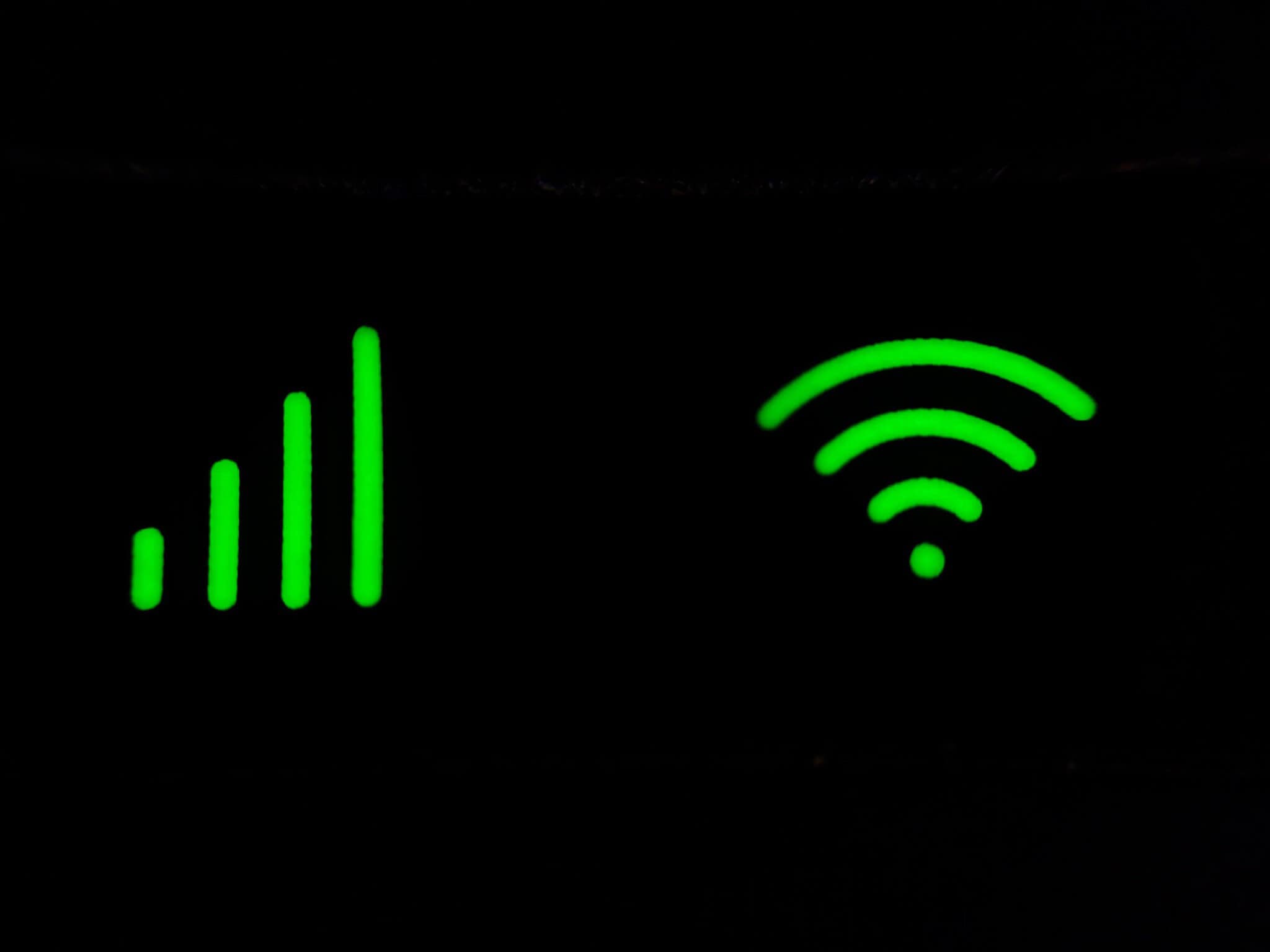 What Do the Bars Mean on iPhone (Signal Strength)? - SimplyMac