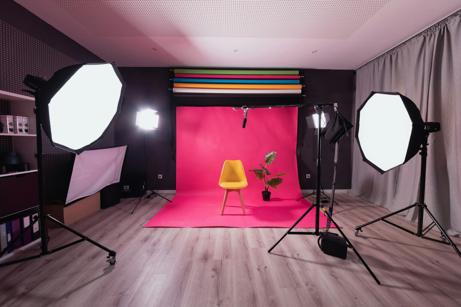 The Top Lighting Kits For Photography & Video Recording (2025) - SimplyMac