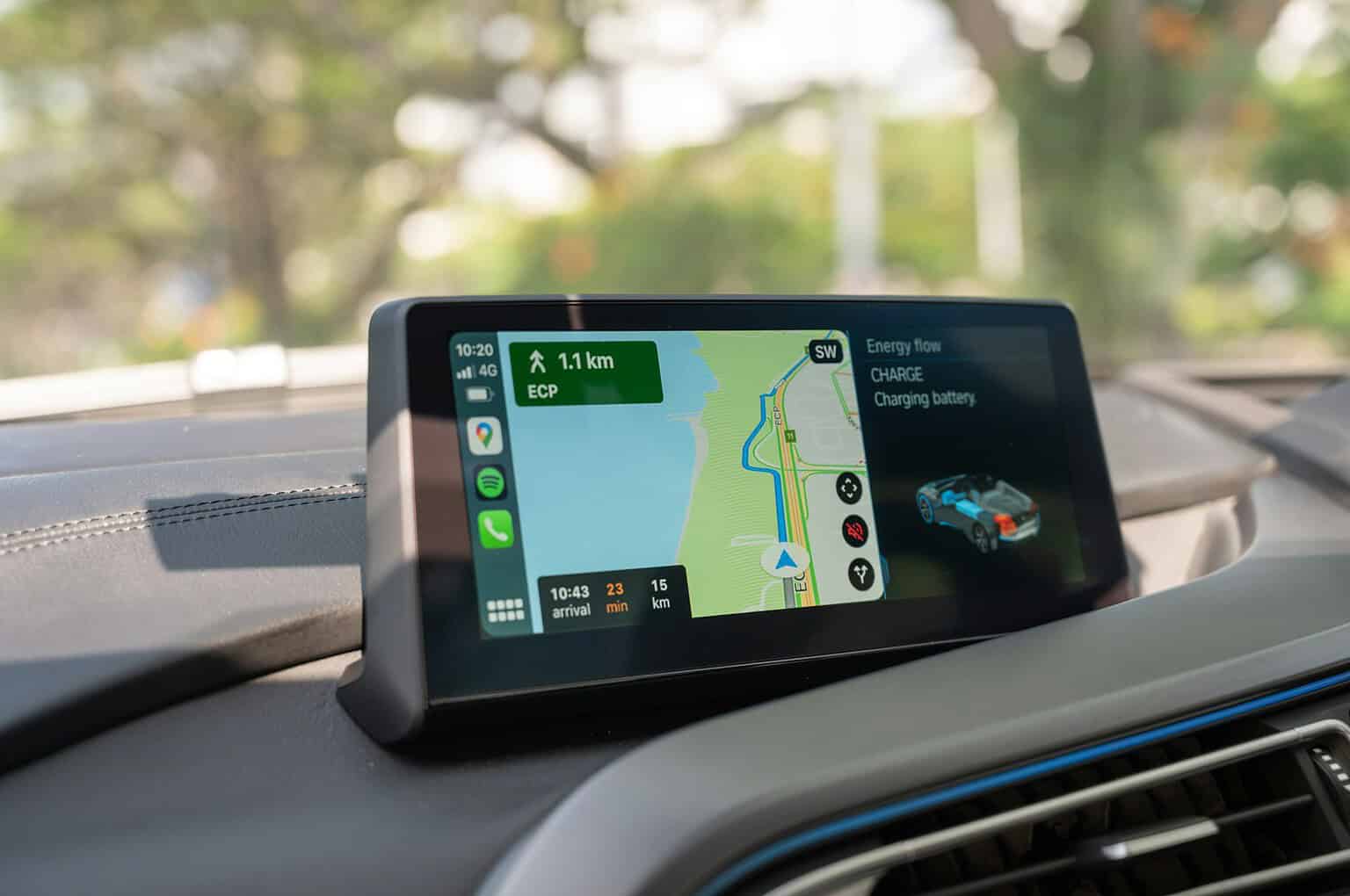 Best GPS Devices for Navigation in 2025 - SimplyMac