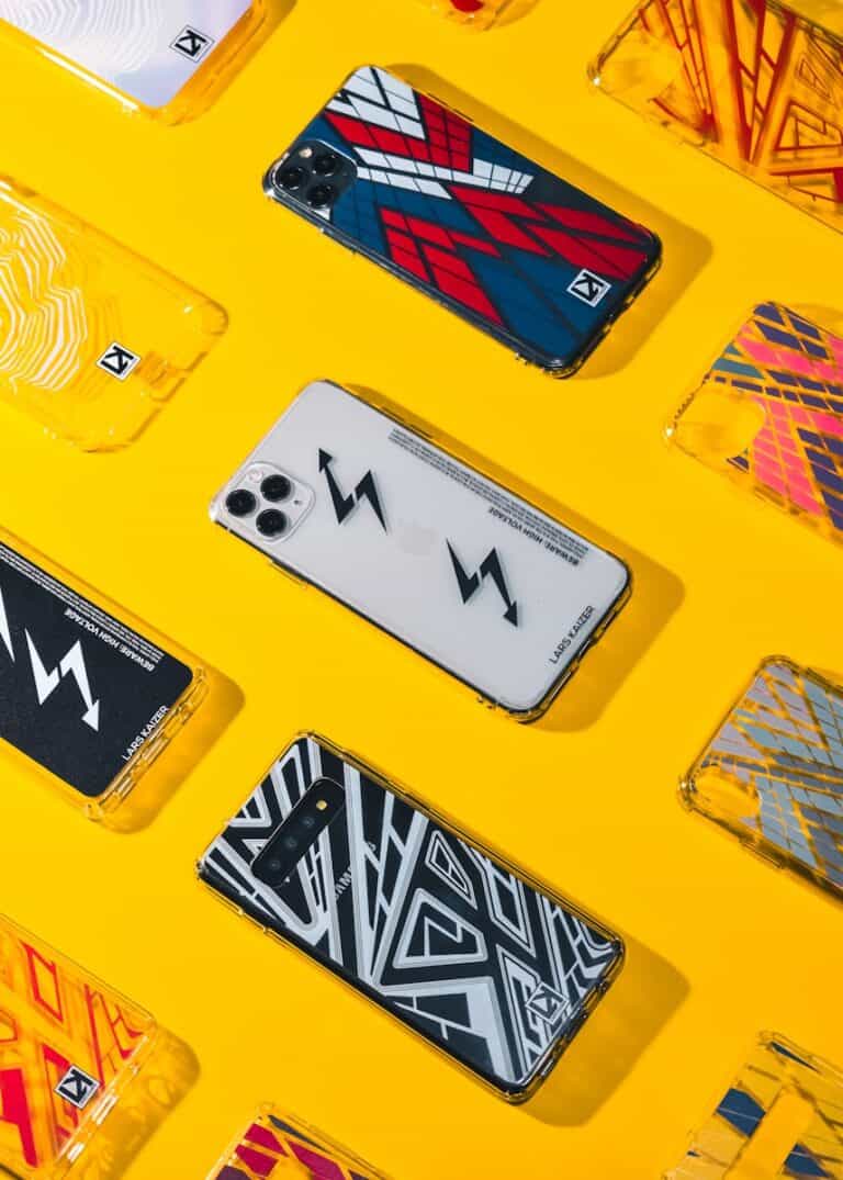 Phone Décor: 10 Creative Ways to Personalize Your Device - SimplyMac