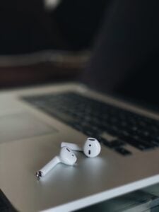 Right (or Left) AirPod Pro Replacement Options - SimplyMac